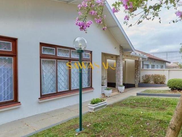 Casa à venda no bairro Vista Alegre Curitiba/PR