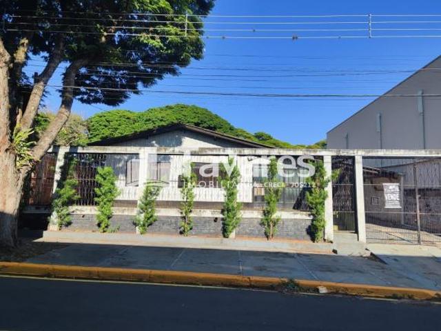 Casa à venda no bairro Zona VII Umuarama/PR