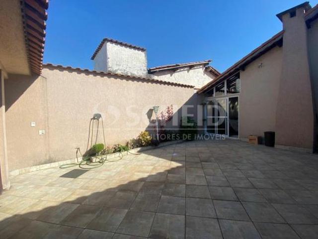 Casa a venda no Balneária São Francisco, com 182 m² de área construída!