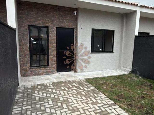 Casa à Venda no Balneário Eliana com 2 Quartos e 1