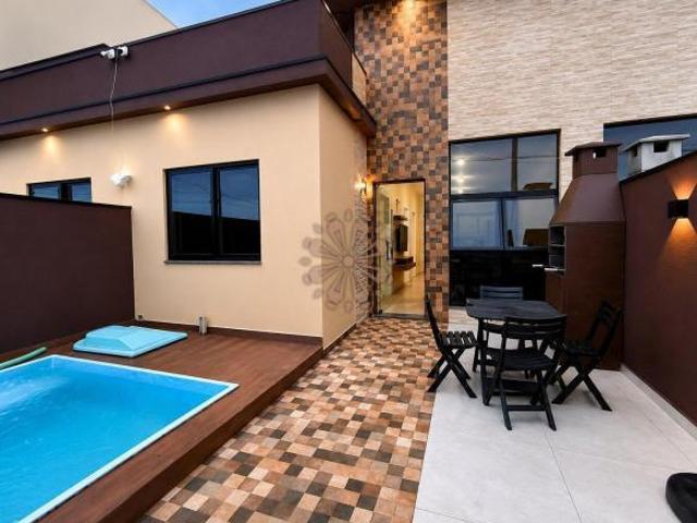 Casa à Venda no Balneário Eliana em Guaratuba