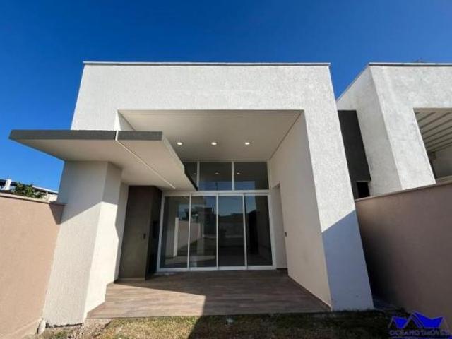 Casa à venda no Balneário Eliane