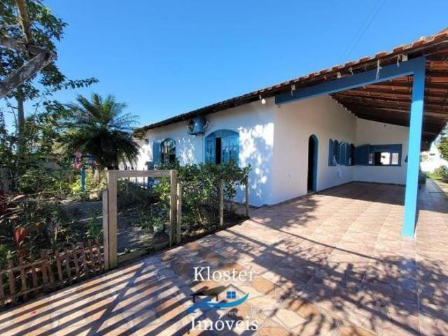 Casa á venda no Balneário Pontal do Su/ PR