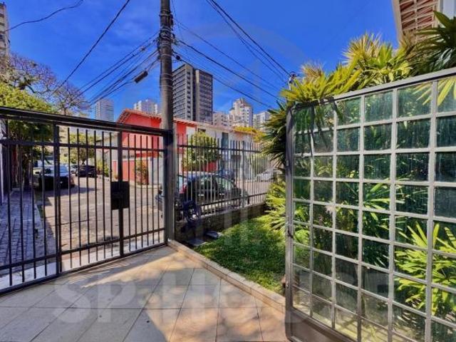 Casa a venda no Brooklin, 3 quartos, 2 vagas, 176 m²