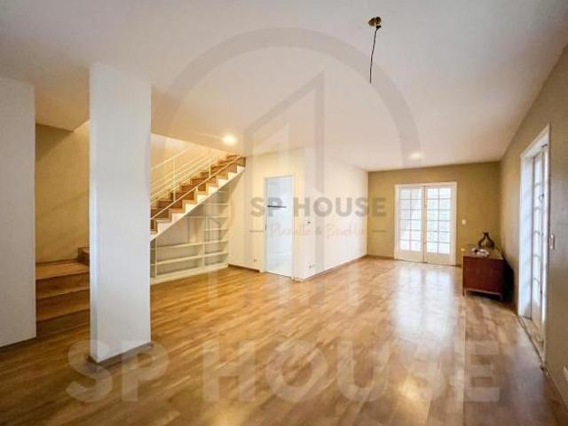 Casa à venda no Brooklin, 3 quartos, 2 vagas, 195m²