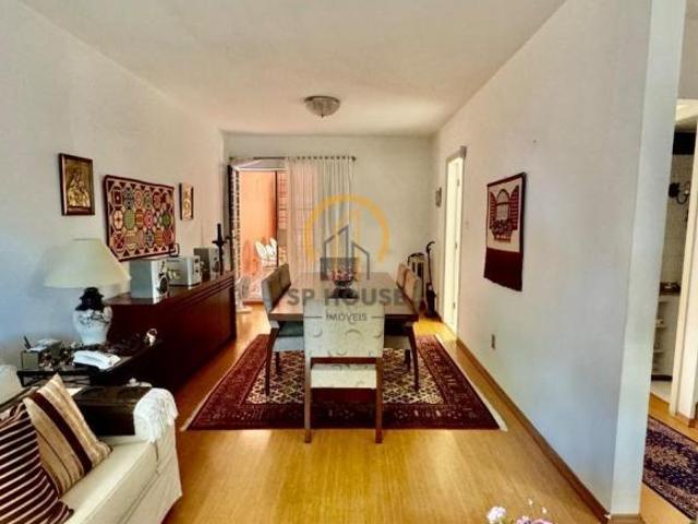 Casa a venda no Brooklin: 3 quartos, 2 vagas, 200m²