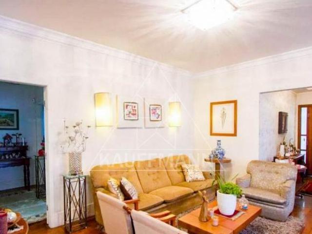 Casa à Venda no Brooklin 3 Quartos 3 Suítes, 3 Vagas, 294m² A.C