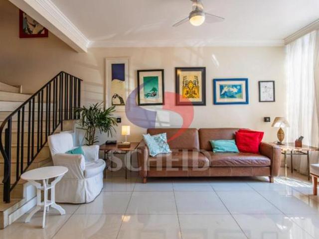Casa á Venda no Brooklin com 168m², 3 quartos, 2 vagas