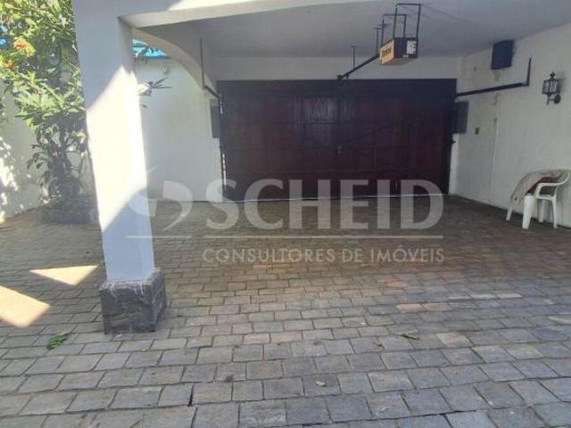 Casa à Venda no Brooklin com 444m², 4 dormitórios 3 suítes e 4 vagas