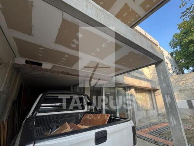 Casa á venda no Brooklin  projeto de hotel, com 6 studios gerando renda, 3 vagas, 360 m²