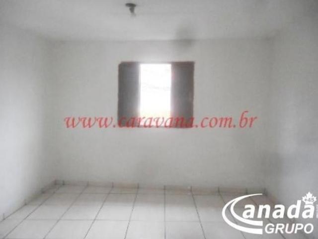 Casa à venda no Bussocaba com 2 quartos