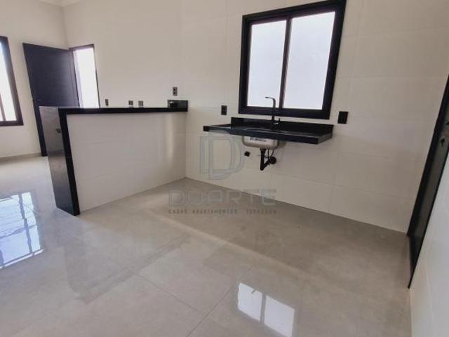 Casa a Venda no Golfinhos, 2 Dormitórios e Suíte, Caraguatatuba,SP