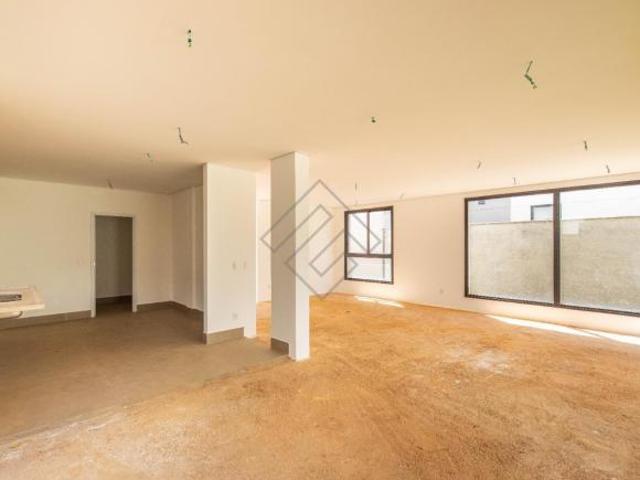 Casa a venda no Galleria em Campinas com 3 Suítes