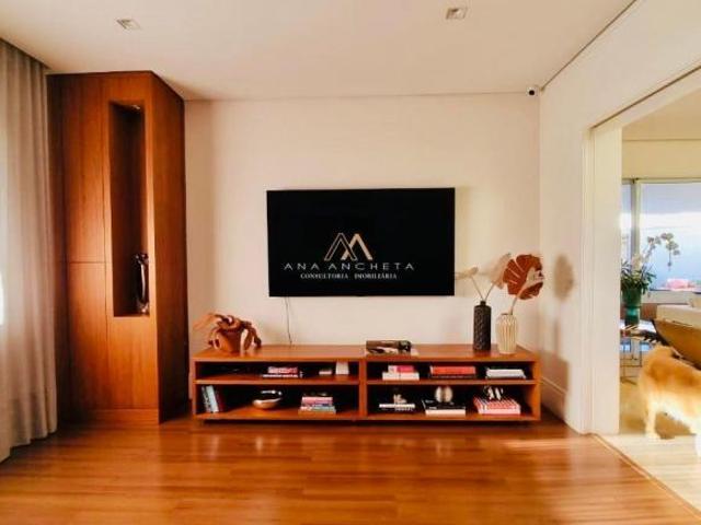 Casa à venda no Green palm, com 552m2 privativos, 4 suítes