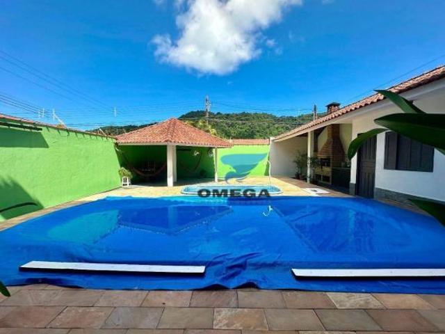Casa à Venda no Guaiuba no Guarujá | Omega Imóveis