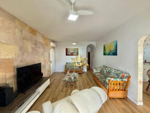 Casa à Venda no Guaiuba no Guarujá | Alfa Imóveis