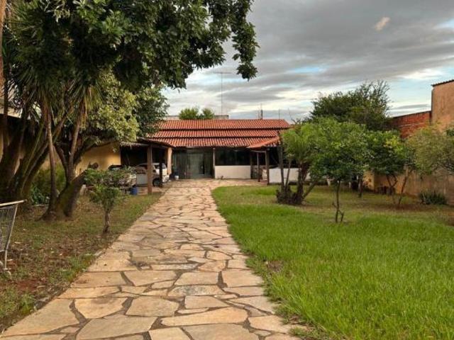 Casa à venda no Guará Park!