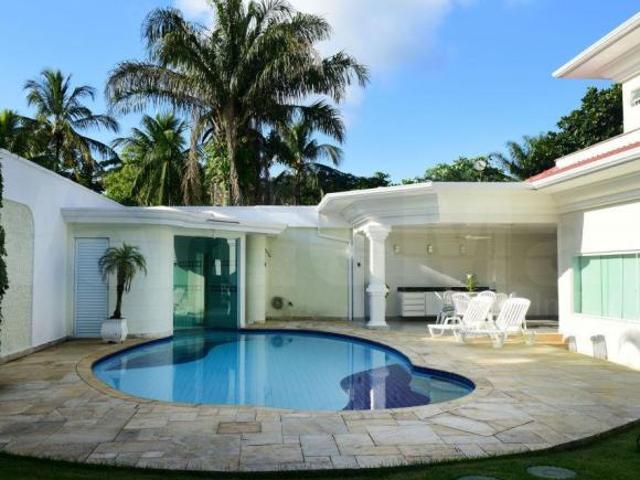 Casa a venda no Guarujá, com ampla área de lazer