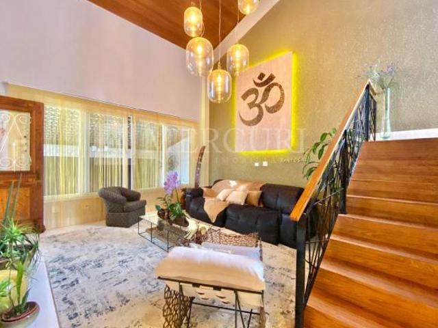 Casa à venda no Guarujá, Praia da Enseada, 2 Suítes e Espaço Goumert Mercuri Imóveis Imobiliária
