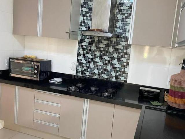 Casa a venda no Damha V com 03 suítes, sendo 01 master, varanda gourmet com piscina e sauna