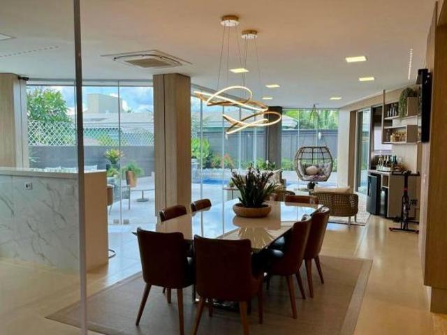 Casa à venda no Damha V, com 399m2, 4 dormitórios