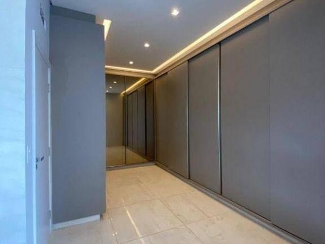 Casa à venda no Damha V com 4 suítes e 2 vagas de garagem coberta / Próximo a Represa Municipal