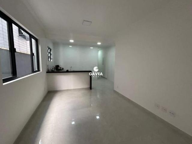 Casa à venda no Embaré em Santos