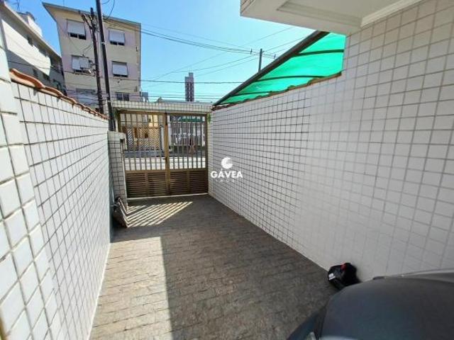 Casa à venda no Embaré em Santos
