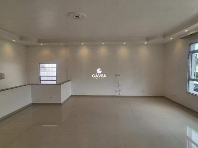 Casa à venda no Embaré em Santos