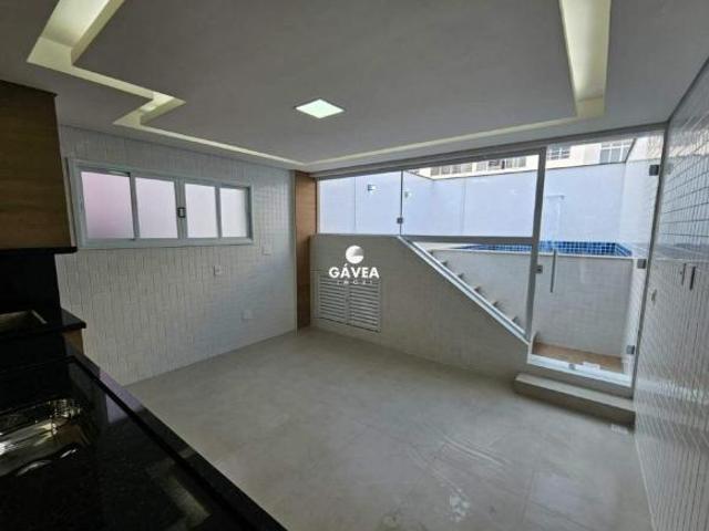 Casa à venda no Embaré em Santos
