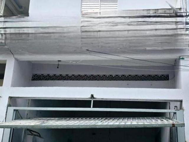 Casa à venda no Embú das Artes em excelente localização