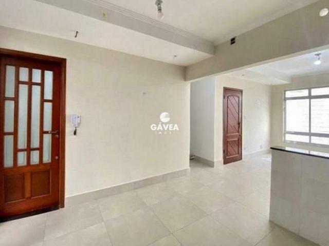 Casa à venda no Encruzilhada em Santos