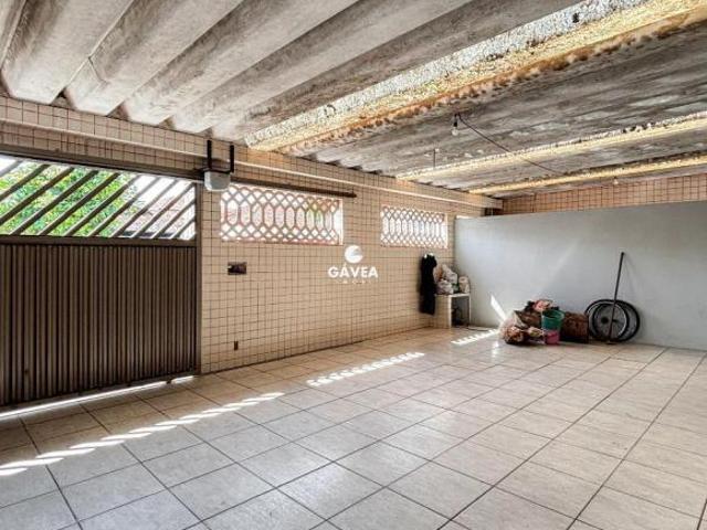 Casa à venda no Esplanada dos Barreiros em São Vicente