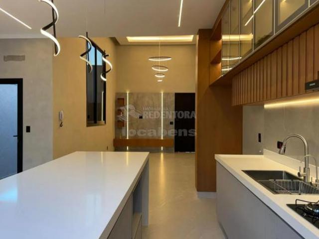 Casa a venda no Eville com 03 quartos, sendo 01 suíte com closet, marcenaria e piscina