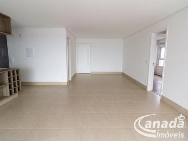 Casa à venda no Km 18 com 5 quartos