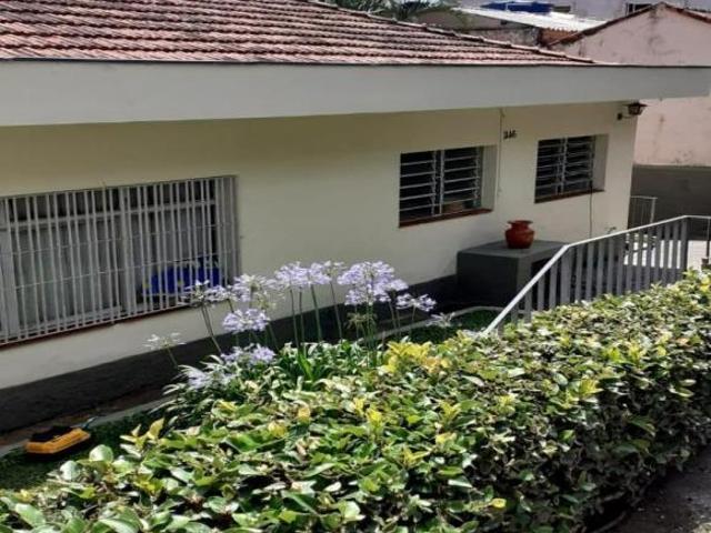 Casa à venda no Horto Florestal com 180m² 4 dormitórios 2 banheiros 1 vaga