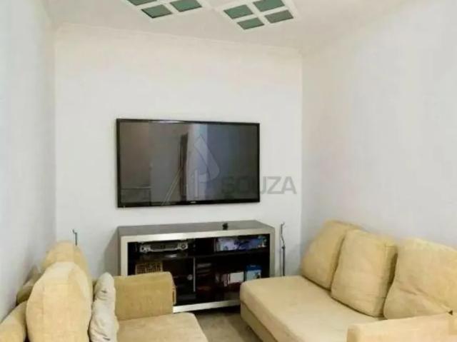 Casa a Venda no Horto Florestal, 300 m², 4 quartos, 3 suítes, piscina