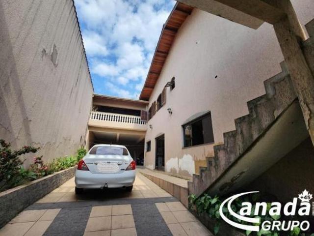 Casa à venda no Helena Maria com 3 quartos