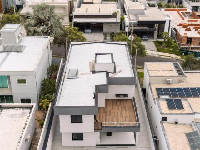 Casa à Venda no Helvétia Park II, Indaiatuba – 3 Suítes, 328m²