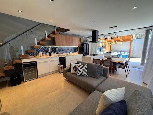 Casa à venda no Ilhas de Bali – Maresias | 3 dorms | Reformada | Financiável