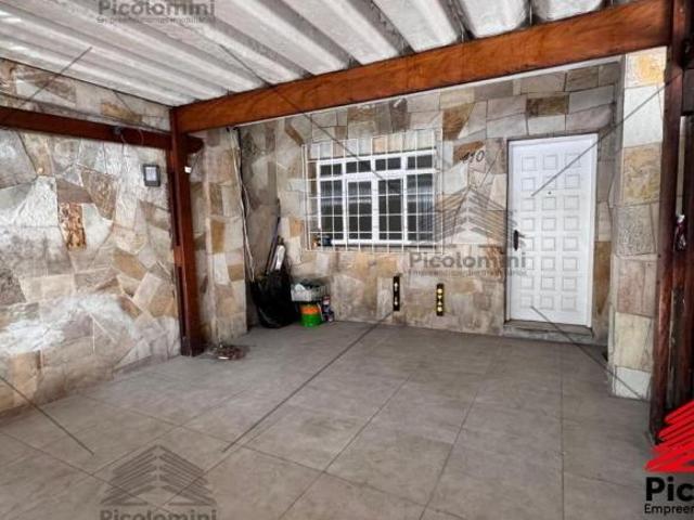 casa á venda no Ipiranga 3 quartos, 1 suíte, 2 salas, 3 banheiros, 175m², próximo a estação de trem