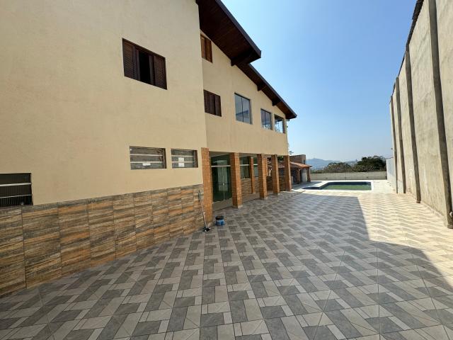 Casa a venda no Jaguari Santana de Parnaíba 7 Dorms