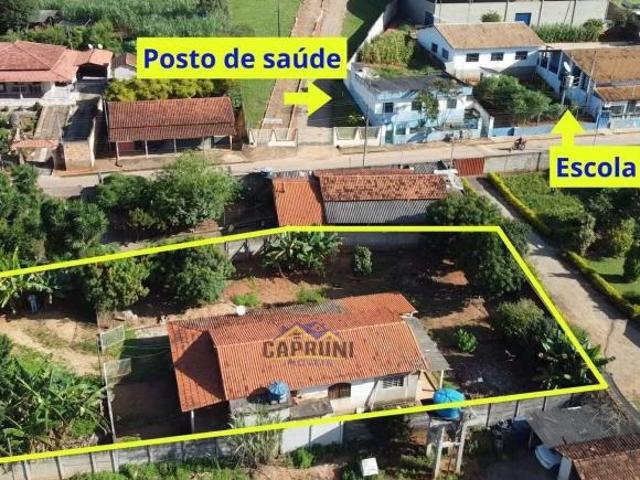 CASA A VENDA NO JAPÃO GRANDE, COM LOTE DE 940m², CARMÓPOLIS DE MINAS MG