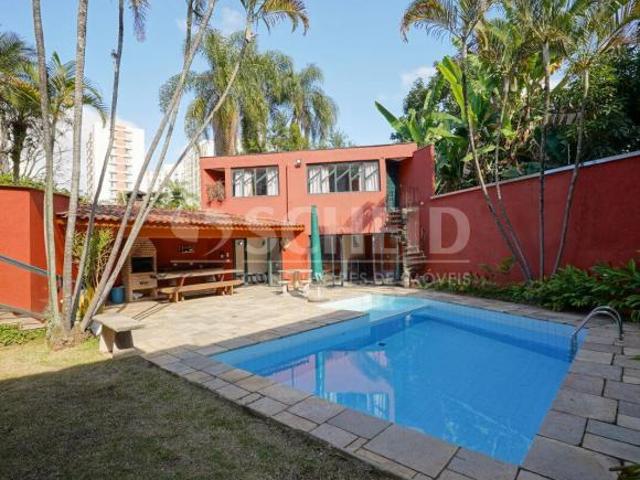 Casa à venda no Jardim Marajoara ? residência ampla, isolada e com estrutura completa