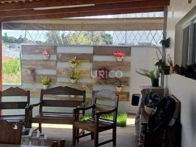 Casa à venda no Jardim Santa Maria em Vinhedo/SP