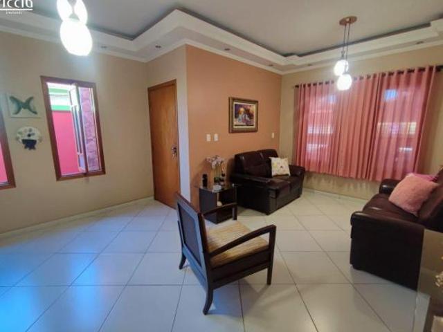 Casa à venda no Jardim Oriente