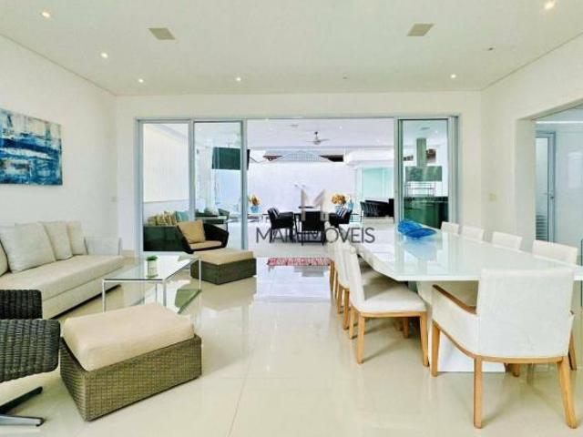 Casa à venda no Jardim Acapulco em Guarujá | Mar Imóveis Prime