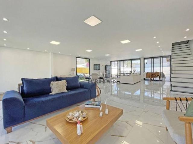 Casa à venda no Jardim Acapulco em Guarujá | Mar Imóveis Prime