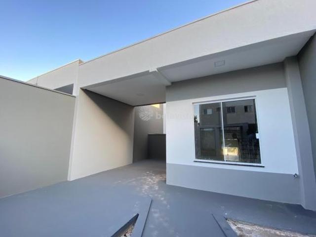 CASA À VENDA NO JARDIM AEROPORTO APUCARANA