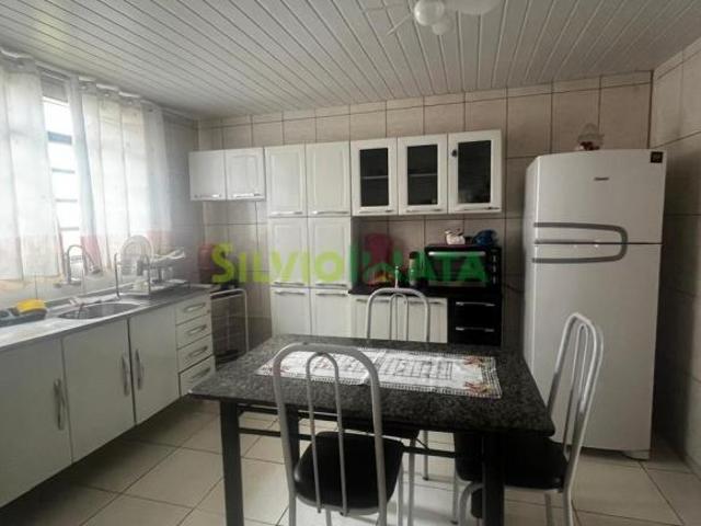 Casa à Venda no Jardim Alvorada Terreno Amplo/ Maringá PR